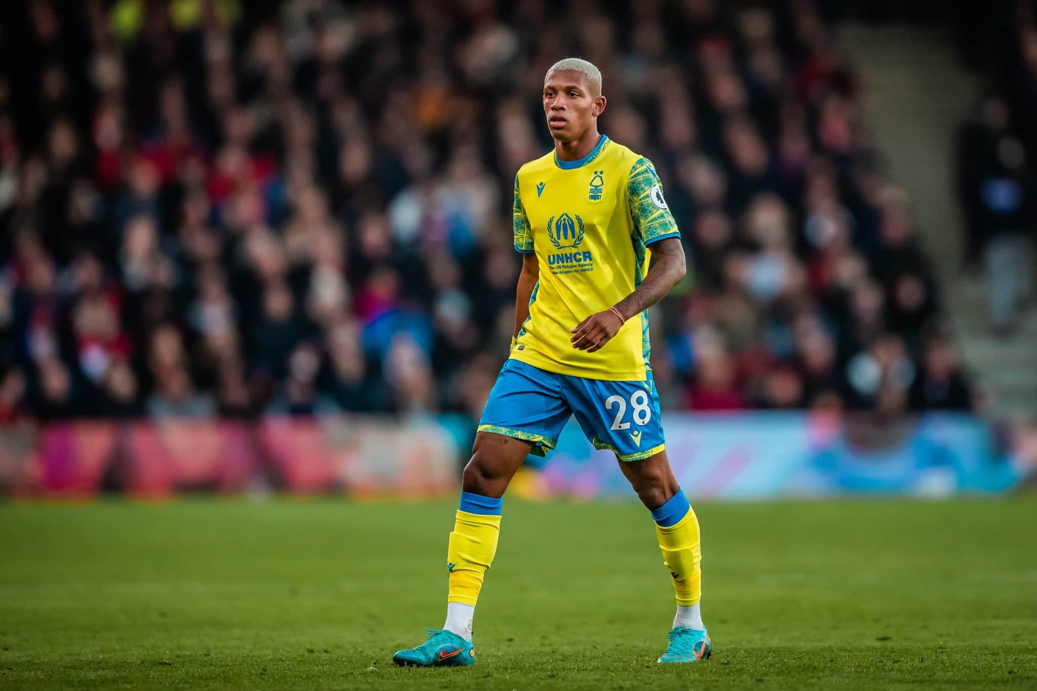 Danilo é o primeiro jogador baiano a atuar na Premier League - Minha ...